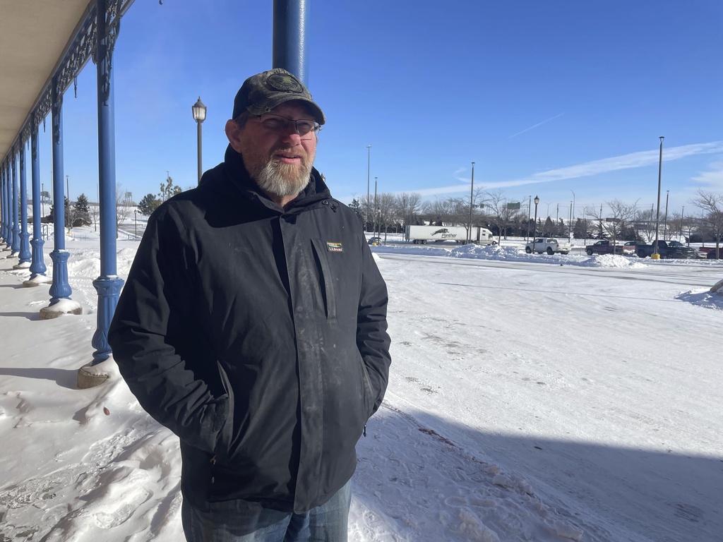 Trump’s grip on Republican politics put to the test in ice-cold Iowa’s ...
